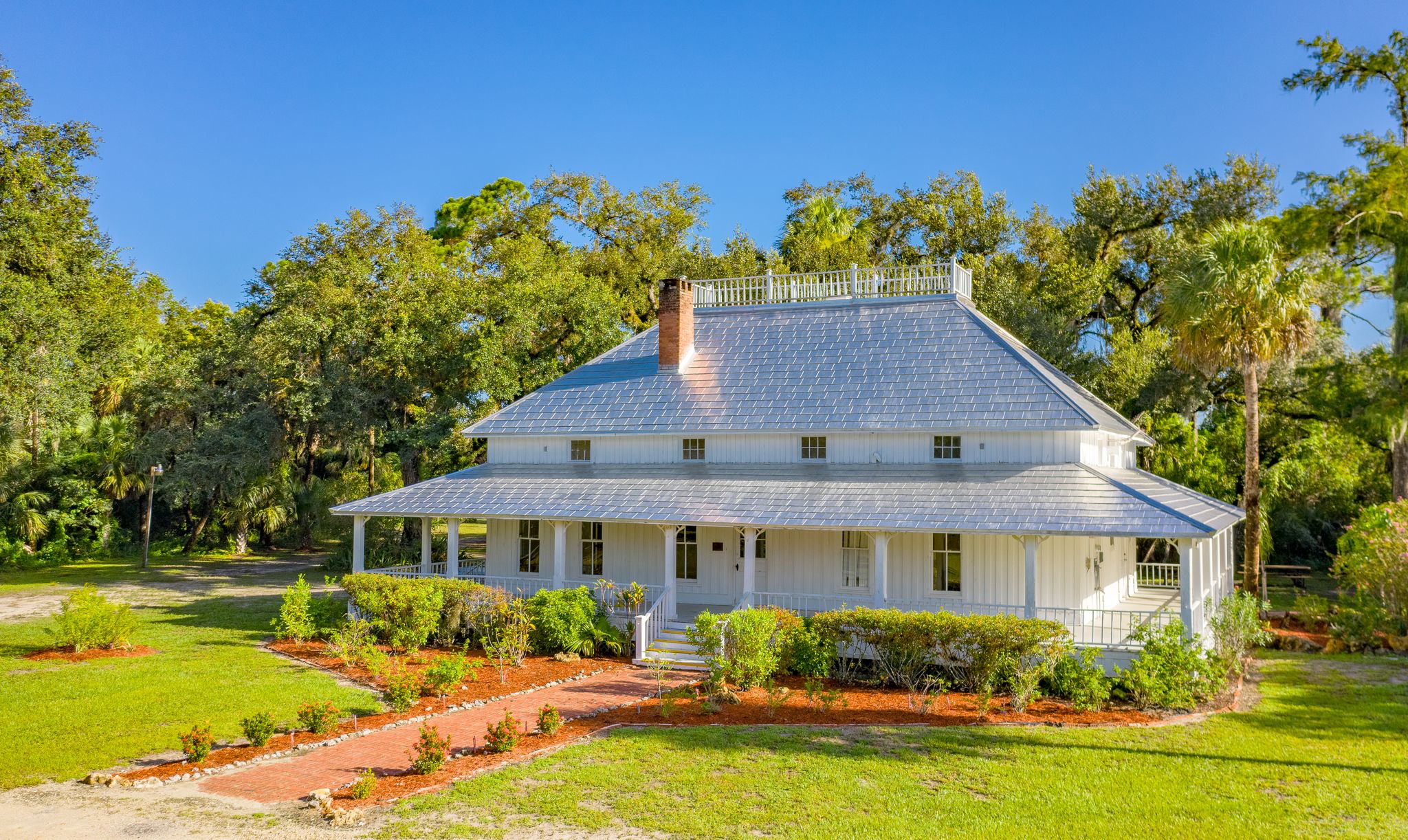 Index of /wp-content/gallery/captain-hendry-house