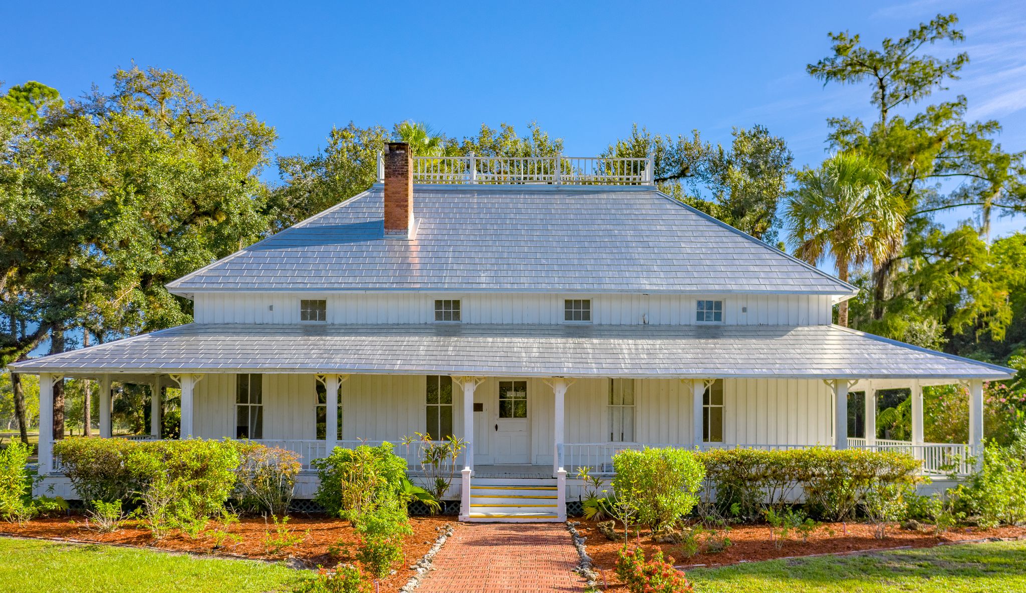 Index of /wp-content/gallery/captain-hendry-house